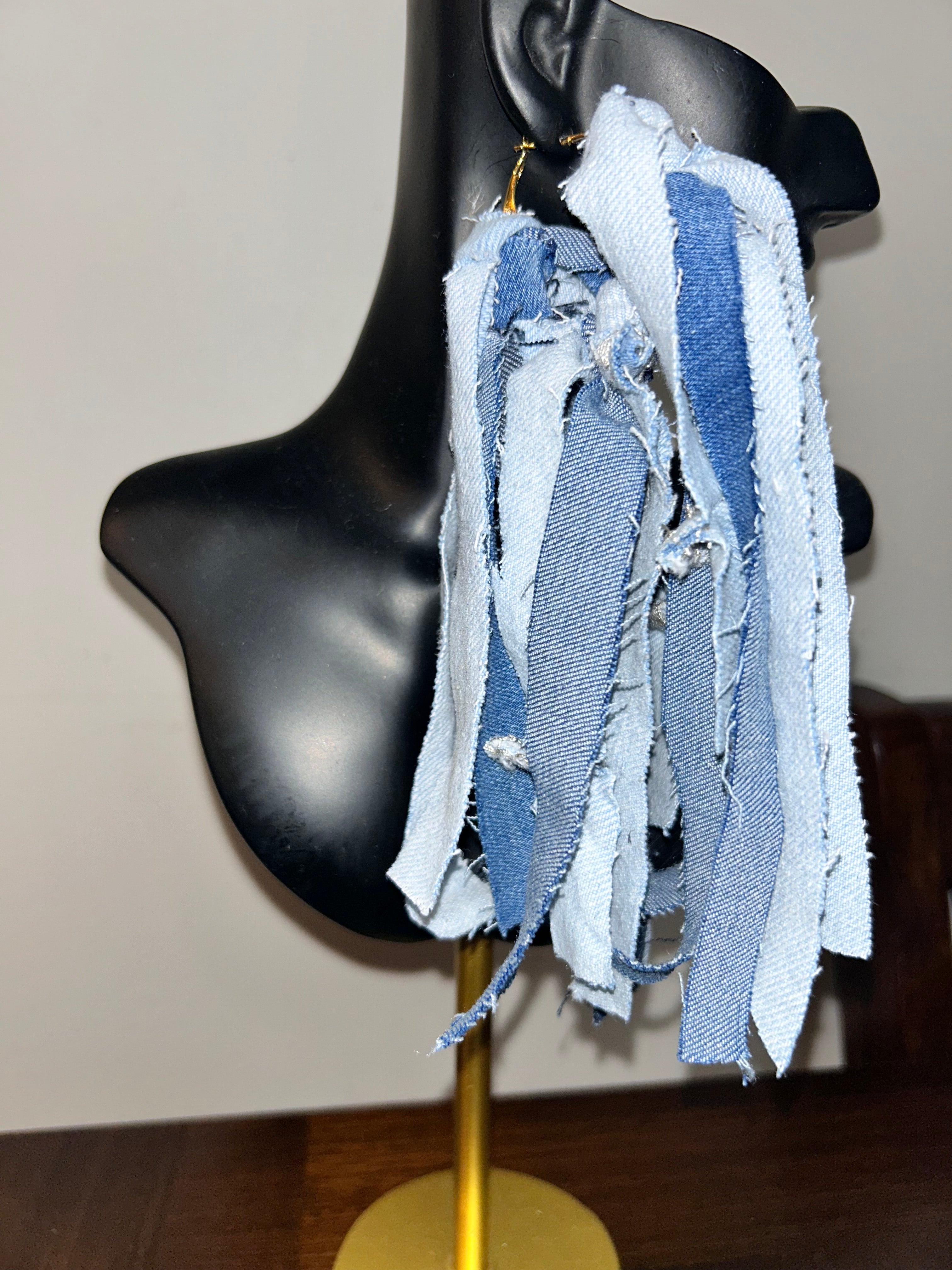 Indigo Treat – EarLume Ear Candy